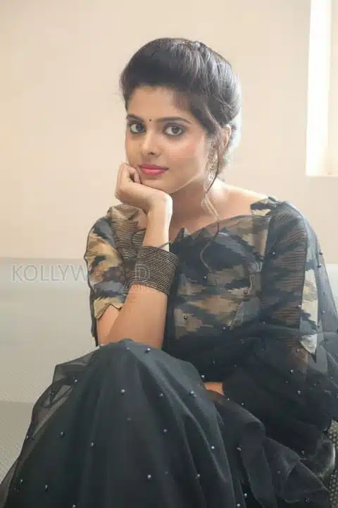 Actress Shravya Black Saree Photos 01 (215038) | Kollywood Zone