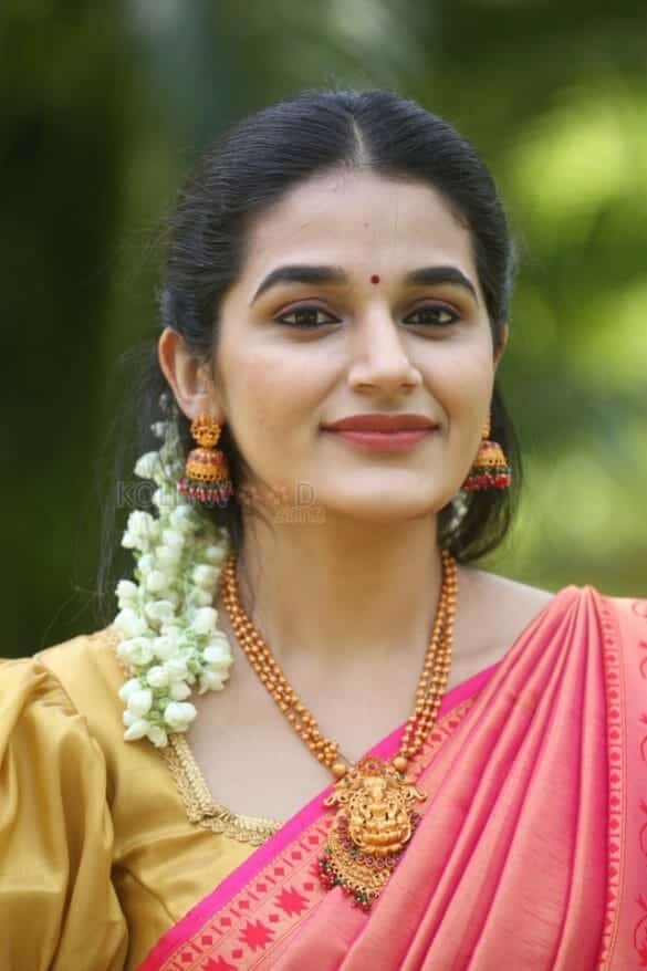 Actress Aparna Janardanan At Love You Ram Pressmeet Pictures 06 (235277 ...