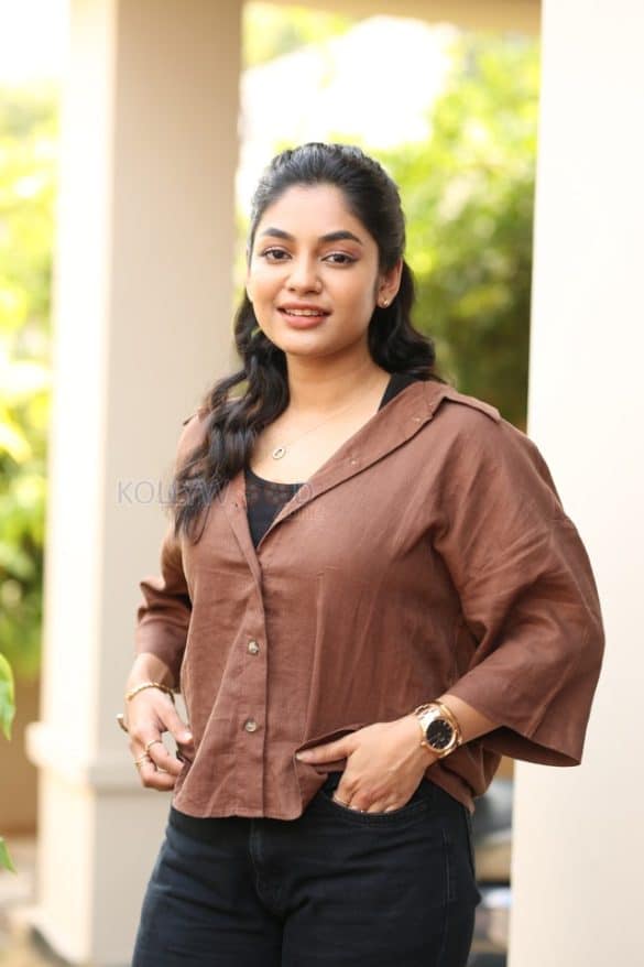 Actress Ivana At Single Movie Interview Photos 06 (342813) | Kollywood Zone