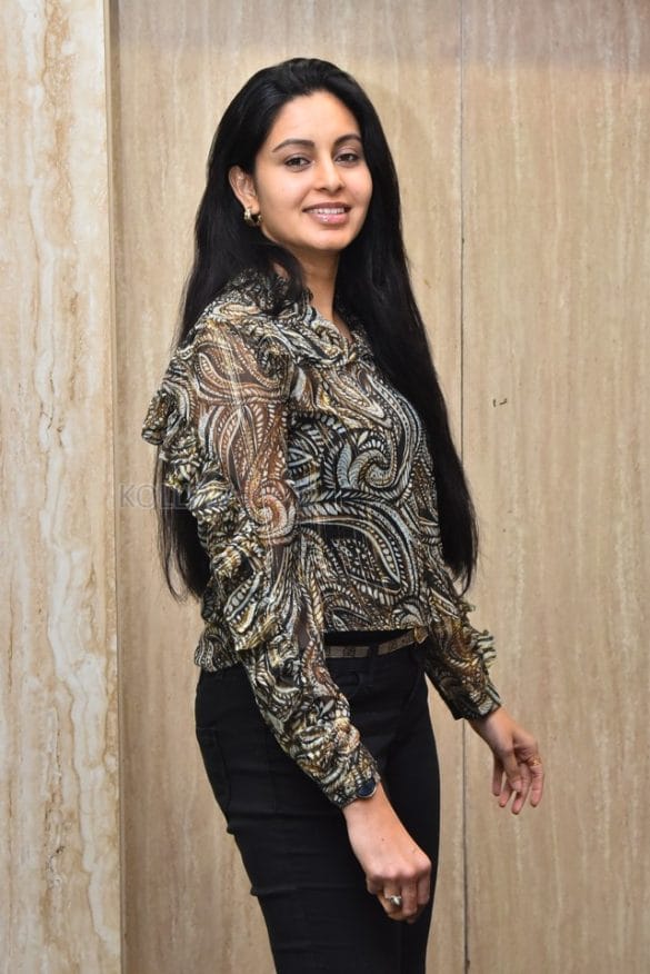 Actress Abhinaya At Gaami Trailer Launch Pictures 03 (299555 ...