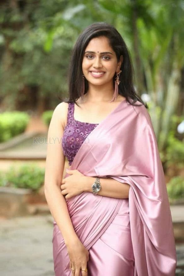 Actress Dipali Sharma At Uriki Uttarana Movie Trailer Launch Pictures ...