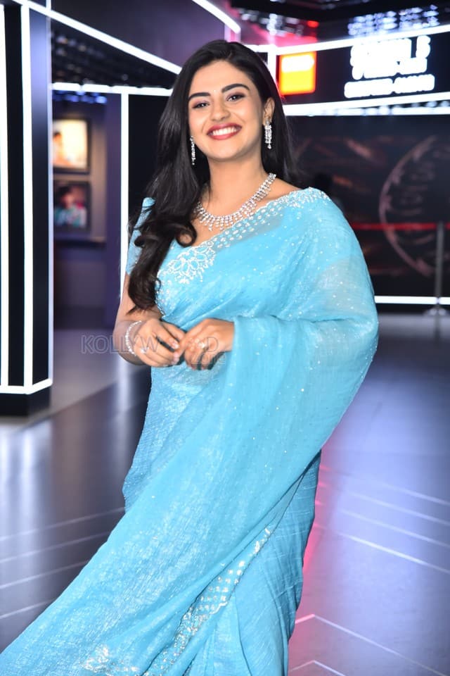 Actress Nayan Sarika At Vishnu Vinyasam Movie Teaser Launch Photos 42 ...