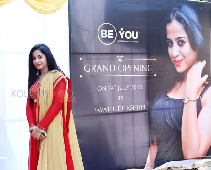 Actress Swathi Deekshith At Be You Salon Launch Photos 04 (317063 ...