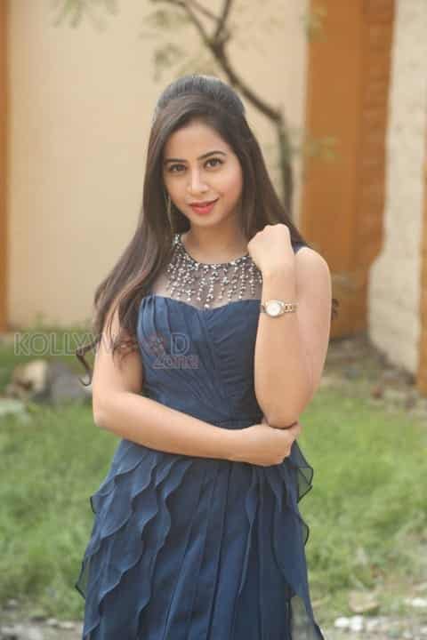 Swathi Deekshith Photoshoot Stills 16 (317020) | Kollywood Zone