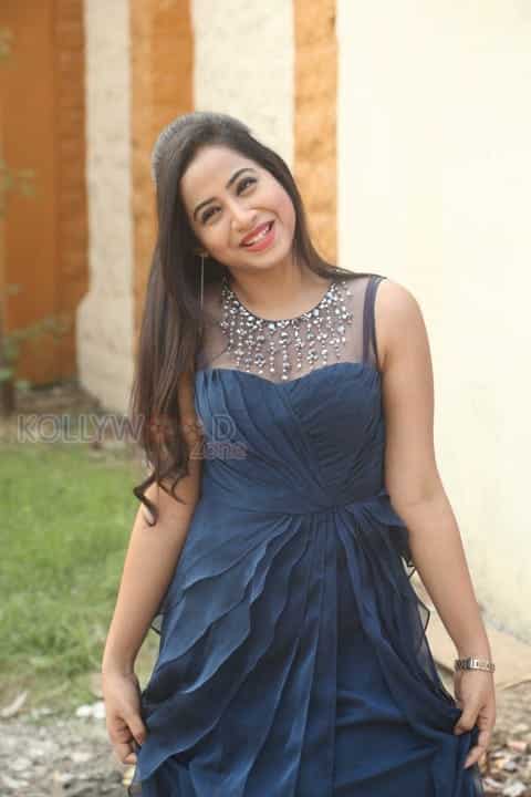 Swathi Deekshith Photoshoot Stills 18 (317022) | Kollywood Zone