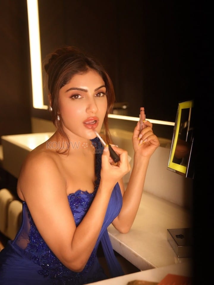 Wild Wild Punjab Actress Ishita Raj In A Blue One Shoulder Gown With ...