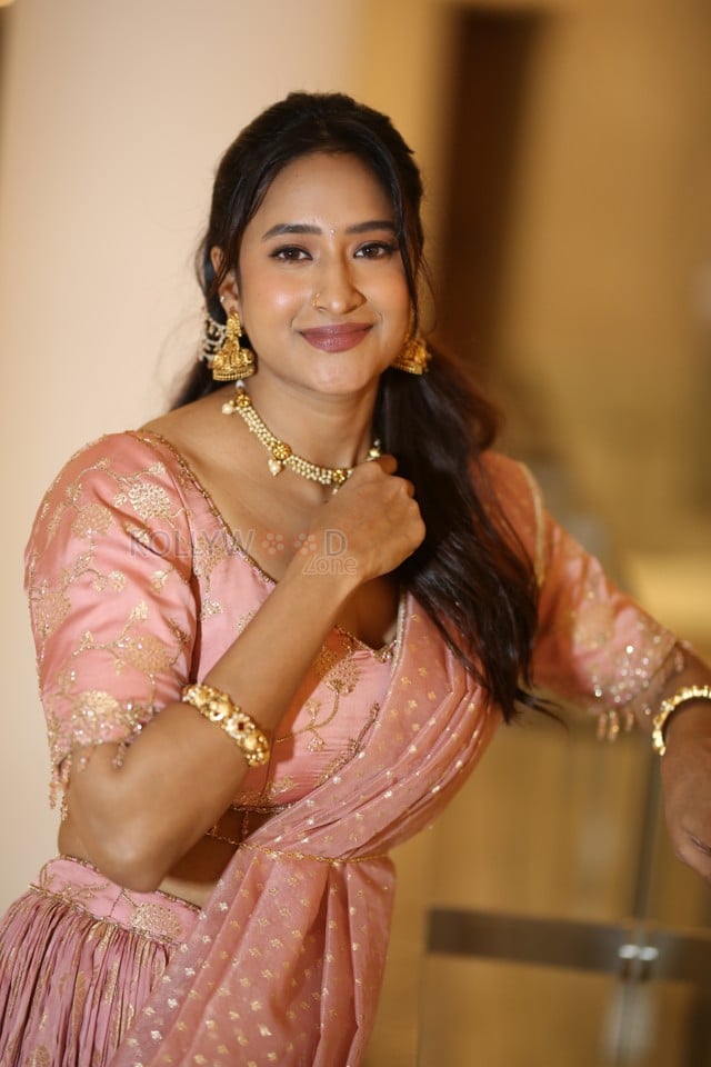 Actress Manika Chikkala At Dhandoraa Movie Pre Release Event Pictures ...