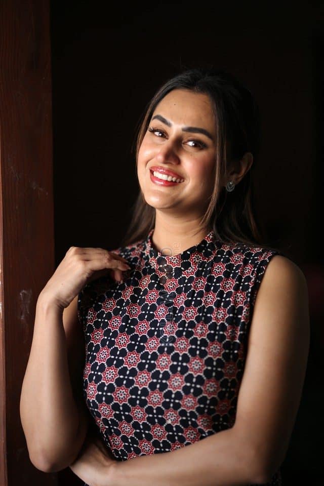 Actress Archana Iyer At Shambhala Movie Interview Pictures 31 (370342 ...