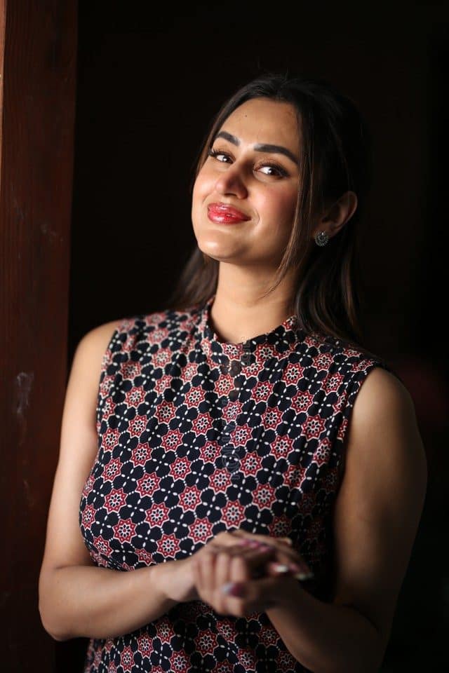 Actress Archana Iyer At Shambhala Movie Interview Pictures 34 (370345 ...